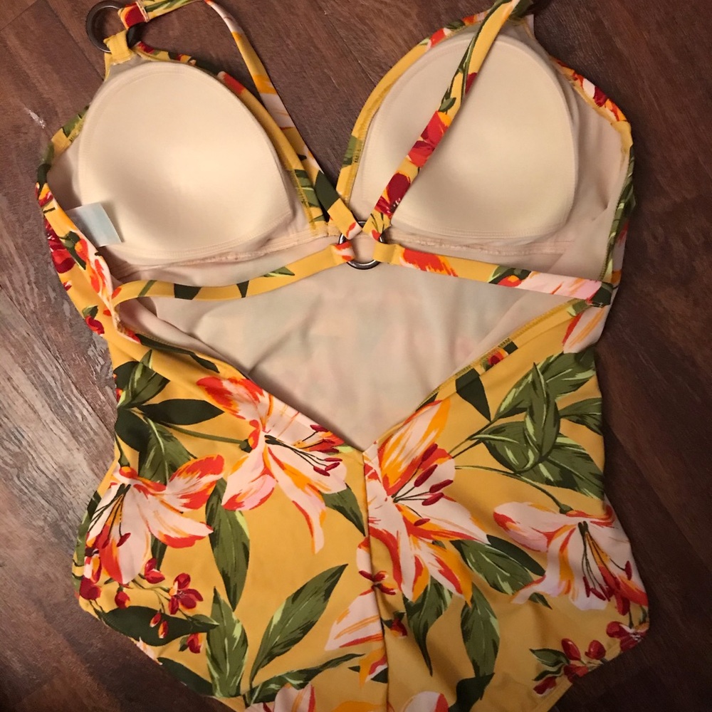 Kona Sol High Coverage One Piece Swimsuit Floral Gem